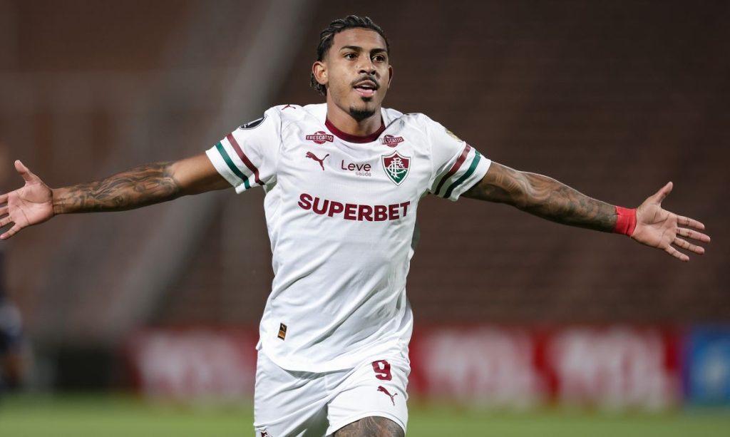 Fluminense arranca empate na Argentina e continua vivo na Libertadores ...